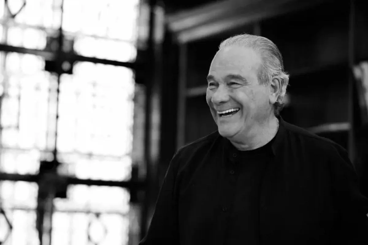 Tony Rizzo riceve il prestigioso riconoscimento MBE